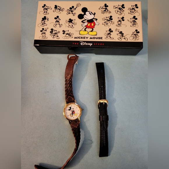 Disney | Accessories | Vintage Mickey Mouse Watch With Original Box ...